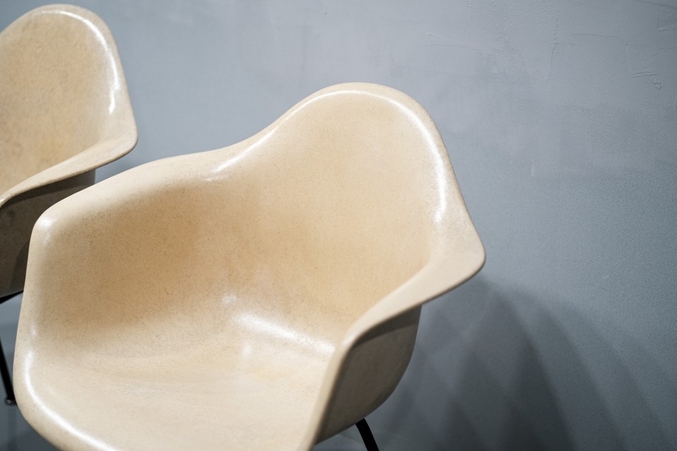 DAX Zenith Plastics Chair > SEATING | aim_villa